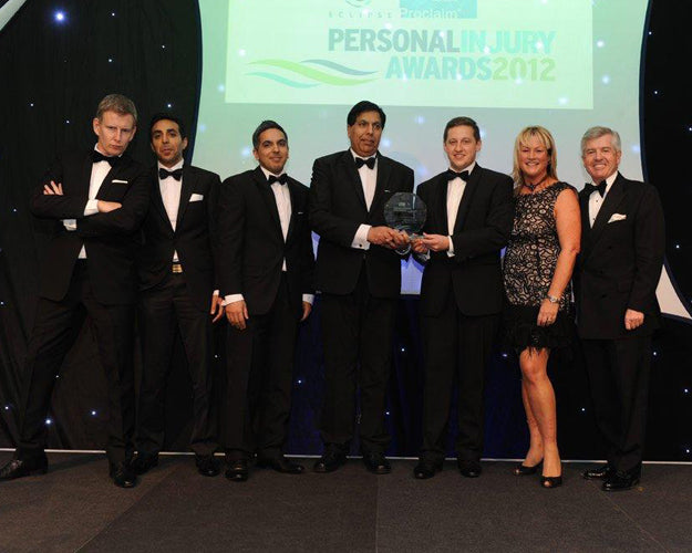 FIRST4LAWYERS WINS CLAIMS MANAGEMENT AWARD – Owen Scott Bespoke